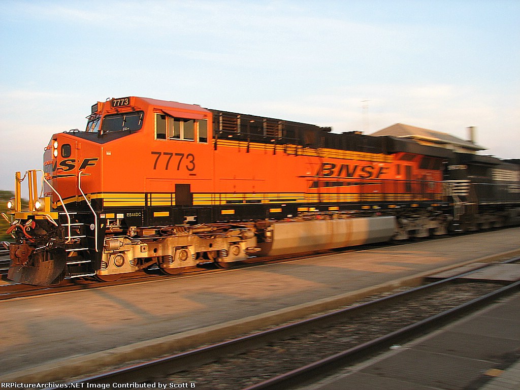 BNSF 7773